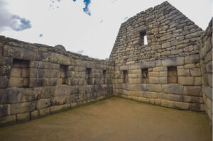 The House Of The Inca In Machu Picchu - AB Expeditions